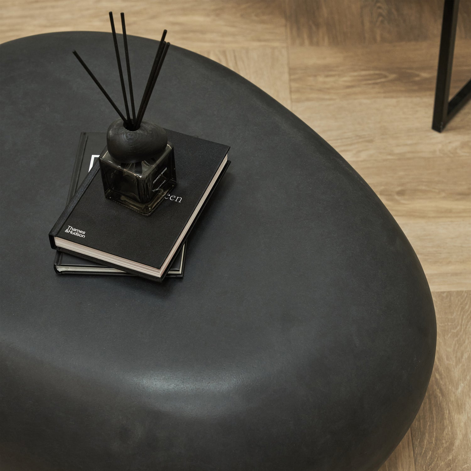 Minimal Onyx Pebble Coffee Table - Zola
