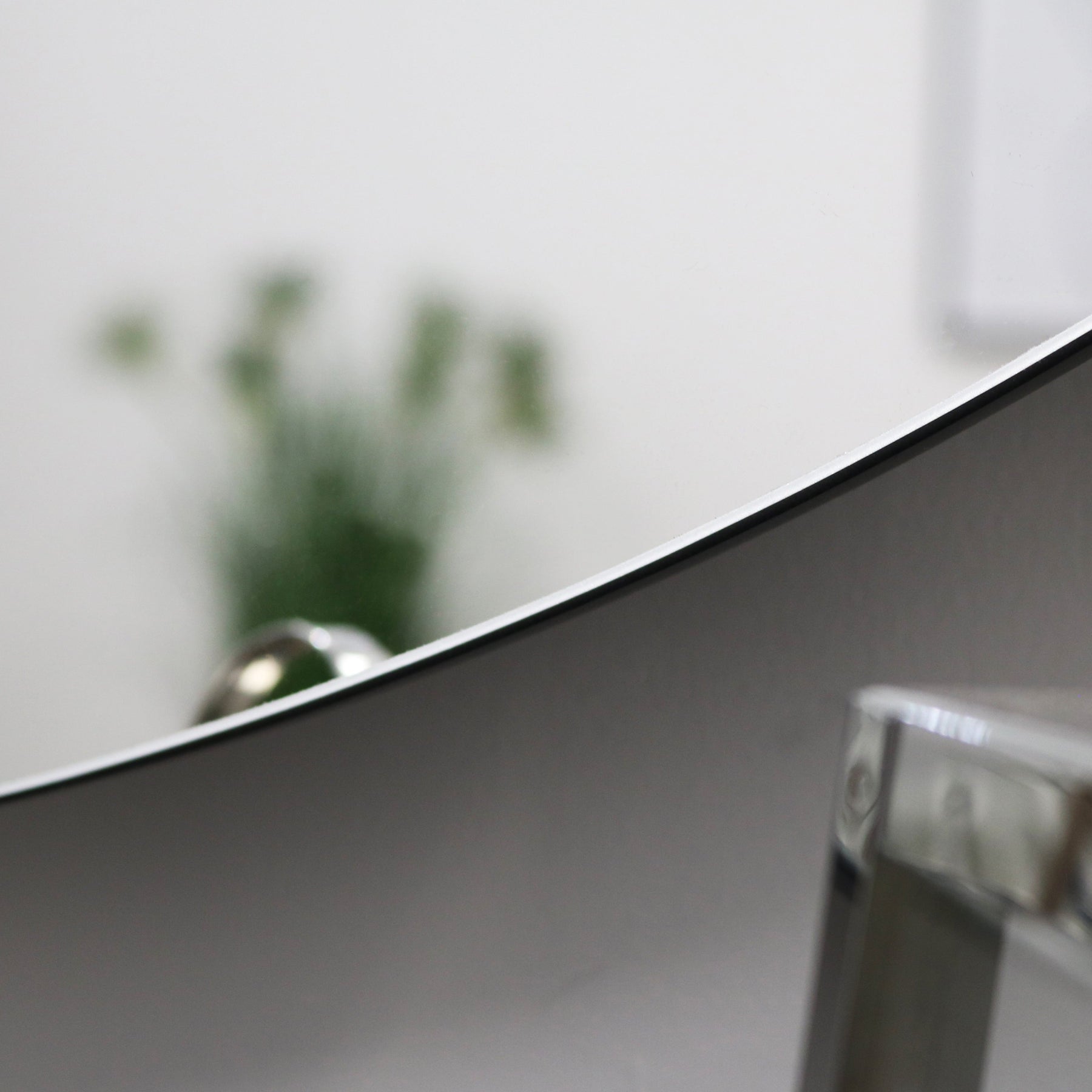 Frameless Contemporary Round Wall Mirror 90cm x 90cm - Edge